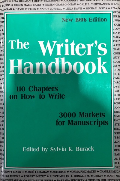 Ecolectura - The writer's handbook : 110 chapters on how to write ...